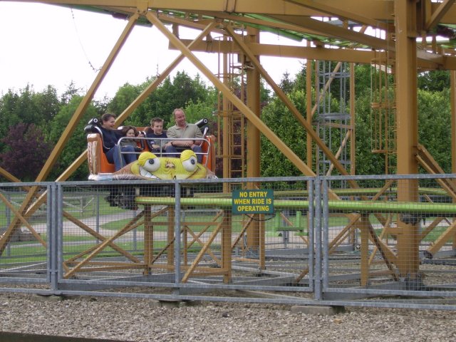 Twister @ Lightwater Valley Theme Park | GB - onride.de